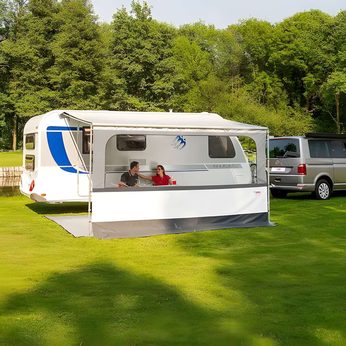 Fiamma Front Blocker Pro for F45, F65 and F80 Awning – Sprinter Parts Depot